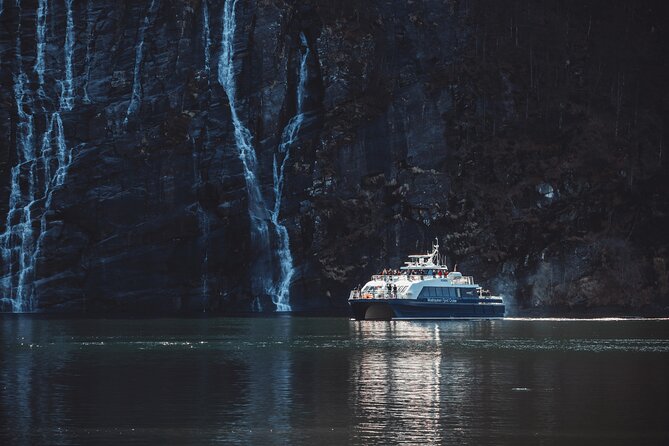Mostraumen Fjord Cruise - Tasting the Fresh Mountain Water