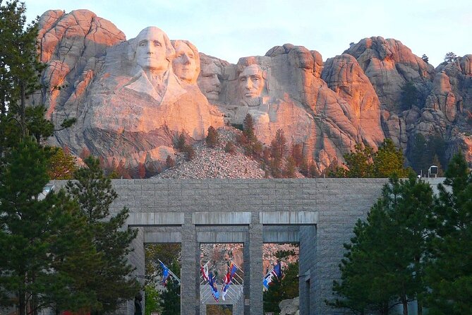 Mt Rushmore Bundle - W/Crazy Horse/Needles/Iron Mtn/Sylvan Lake - Group Size and Pricing