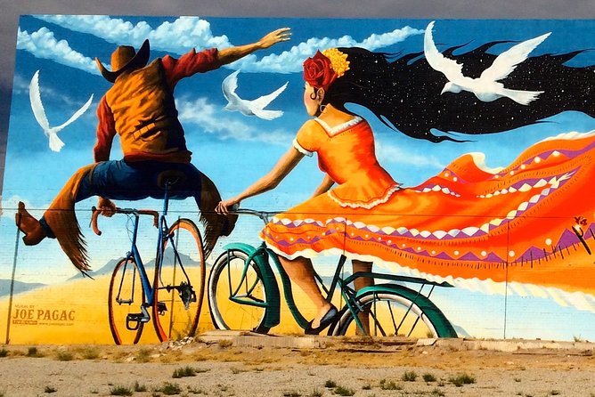 Mural Bike Tour - The Guide and the Group Experience