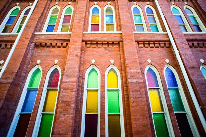 Night Time Trolley Tour of Nashville With Photo Stops - Accessibility and Meeting Location