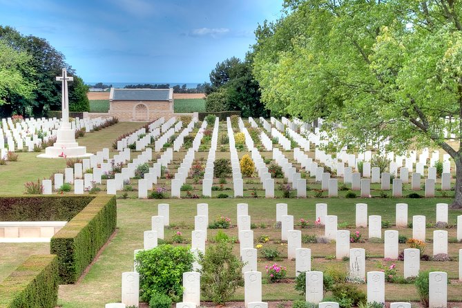 Normandy D-Day Beaches With Juno Beach, Bunkers & Canadian Cemetery From Paris - Exploring Juno Beach and Canada House
