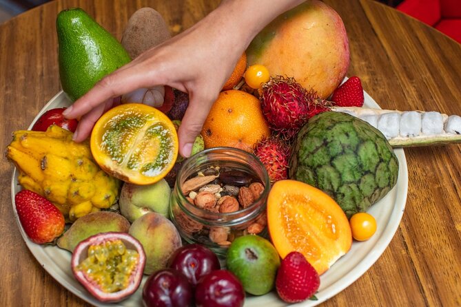 PALOQUEMAO MARKET FOOD TOUR. EXOTIC FRUIT. LOCAL SNACKS. /Min 2 Pax - Discovering Colombian Culinary Traditions