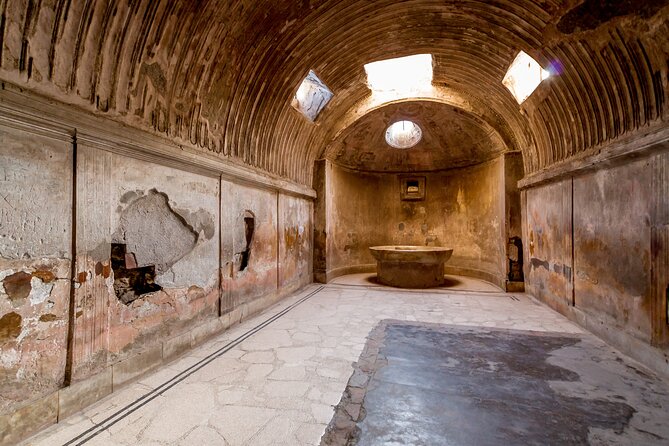Pompeii 3 Hours Walking Tour Led by an Archaeologist - The Knowledgeable Archaeologist Guide