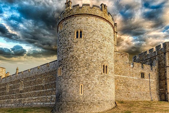 Private Driver Guided Tour Stonehenge Windsor Castle and Bath. - Accessibility and Participation