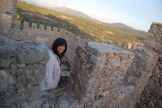 Private Half Day Arrabida Tour With Wine Tasting in Sesimbra - Wine Tasting Experience at Bacalhoa Winery