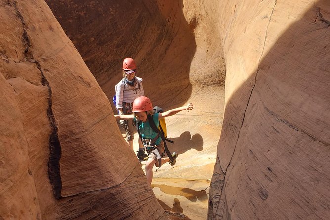 Private Half-Day Canyoneering Tour in Moab - Inclusions and Essential Gear