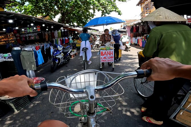 Private Hoi An Bike, Thu Bon River Cruise & Dinner Experience - FAQs