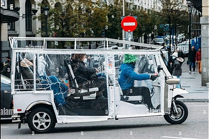 Private Panoramic Tuk Tuk Tour in Madrid - Knowledgeable and Engaging Guides