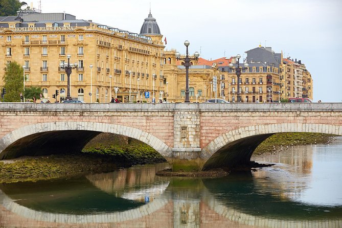 Private San Sebastian City Walking Tour - Tour Experience