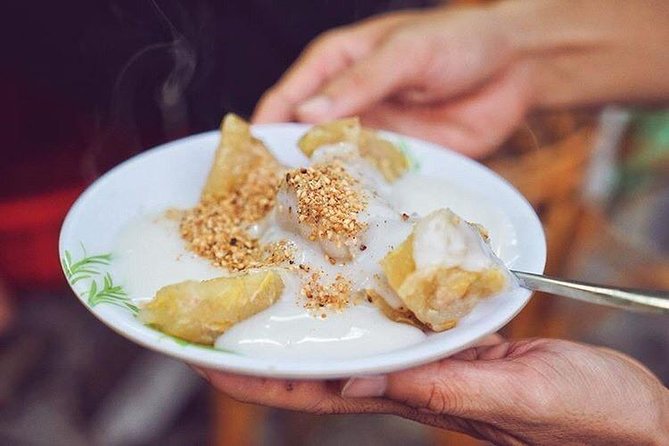 Private Street Food Tour by Motorbike/Car with Local Students - Real Travelers’ Insights