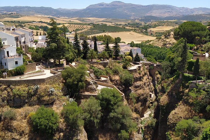 Ronda & Setenil De Las Bodegas, Land of Contrasts / Semi-Private - The Advantages of a Semi-Private Experience