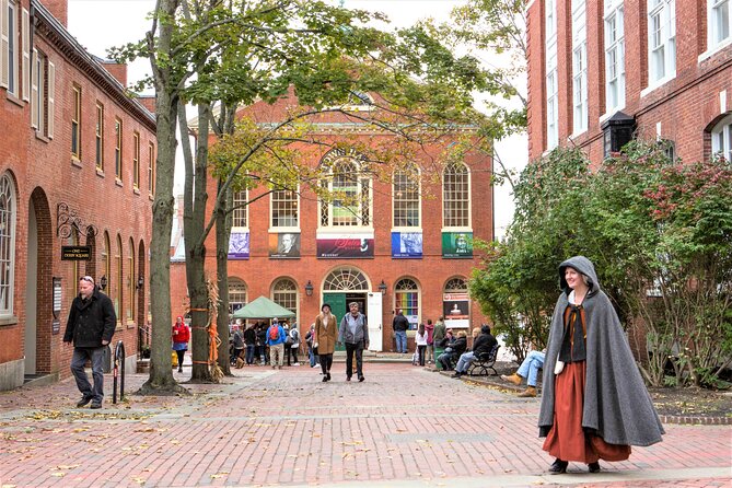 Salem "Hocus Pocus" Movie Locations Tour (31st Anniversary) - Practical Considerations