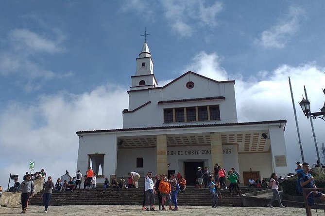 Salt Cathedral & Bogotá City Tour: Two Top Experiences in One Day - Exploring the Historic La Candelaria Neighborhood