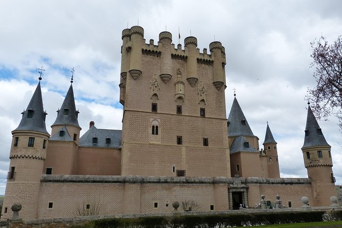 Segovia Guided Afternoon Tour From Madrid - Traveler Feedback and Recommendations