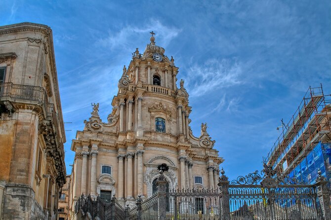 Shared Tour by Minivan or Car From Syracuse to Ragusa, Noto and Modica - Transportation and Amenities