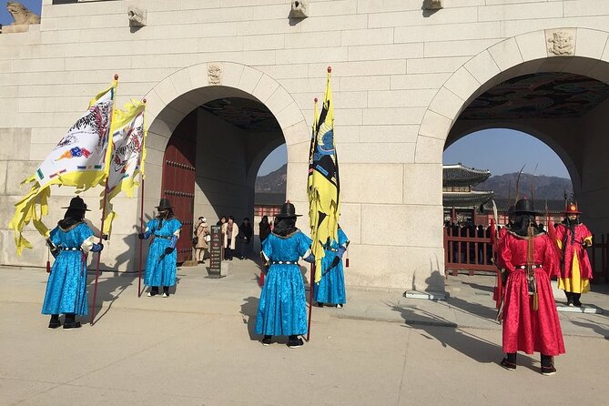 Small-Group Royal Palace and Seoul City Tour (hotel pick-up) - Who Should Consider This Tour?