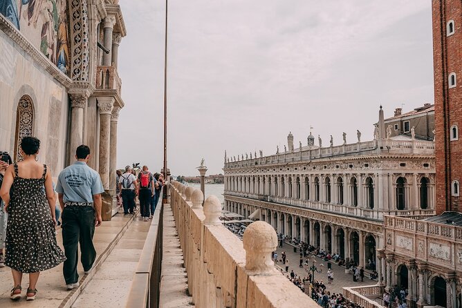 Small-group Saint Mark's Basilica and Terrace Priority Access - Dress Code and Restrictions