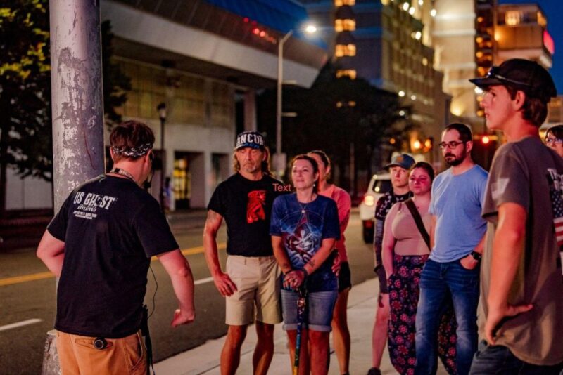 St. Petersburg: Ghosts and Spirits Haunted Walking Tour - The Value of a Well-Guided Ghost Tour