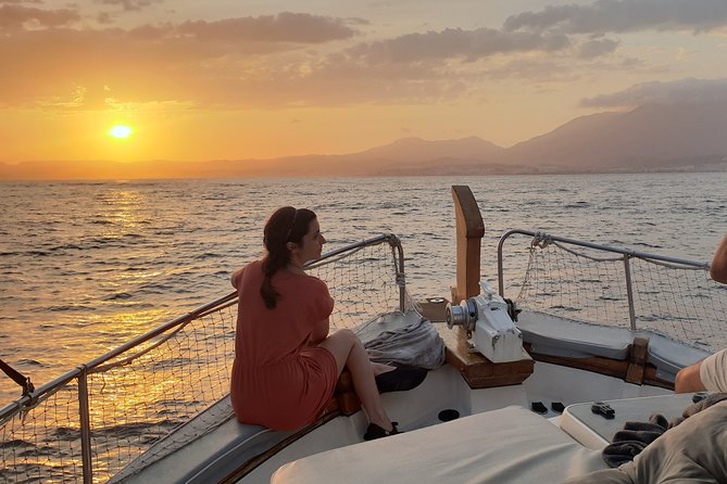 Sunset Boat Trip + Tapas + Cava Review - Meeting and Pickup Logistics