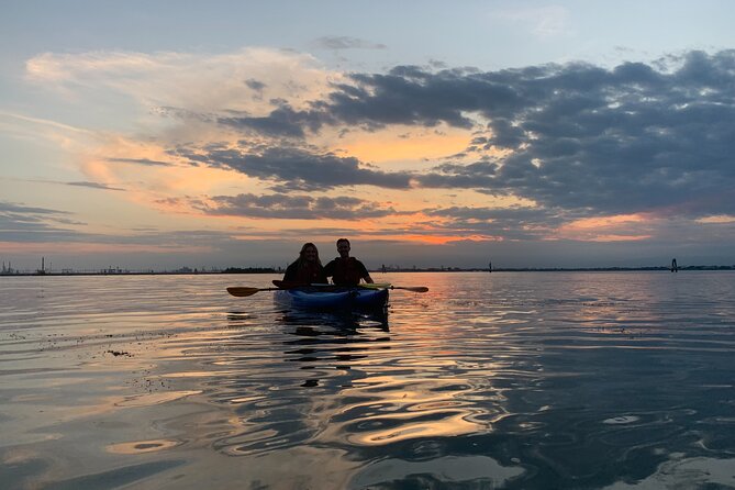 Sunset Kayak Tour in Venice: Discovering the City's Canals - Meeting Point and Arrival Details