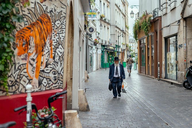 The History of Paris: Historical Le Marais Private Tour - Walking Along the Seine