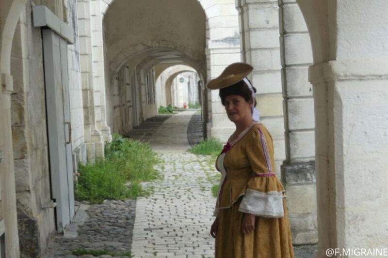 The Opulence of La Rochelle Merchants in the 18th Century - Exploring the Private Mansion District