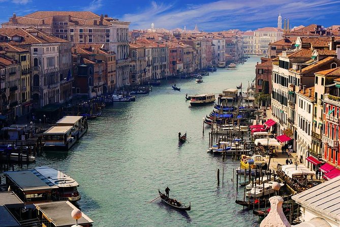 Venice: 30 Min Private Gondola Ride With Guide - Customer Feedback and Reviews