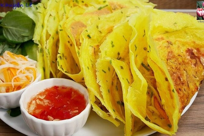 Vespa Female Ao Dai riders Night Street Food + Train Street Tour - Who Should Consider This Tour?