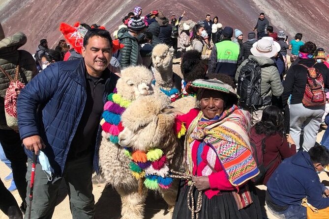 Vinicunca Rainbow Mountain Tour Including Breakfast & Lunch From Cusco - Essential Gear and Recommendations