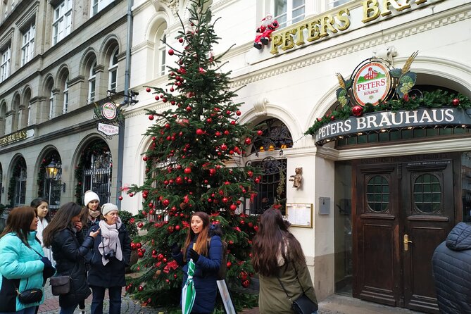 Walking Tour of Cologne: the Essential and Unmissable - Admiring the Architectural Gems