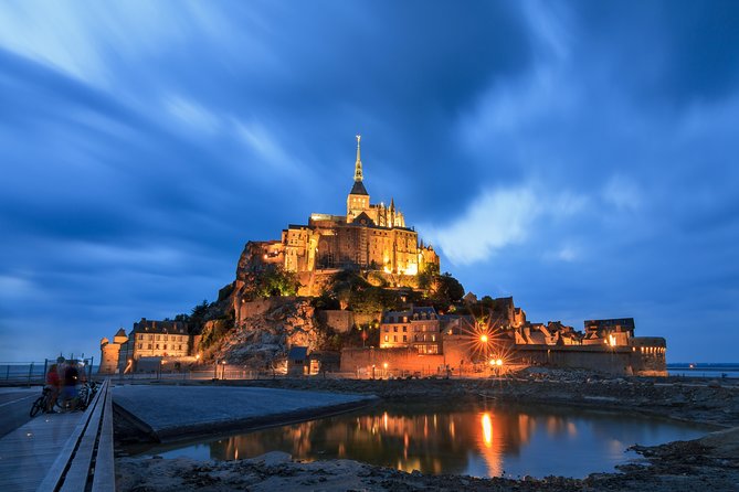 2 Days Mont Saint Michel, Loire Castles Guided Tour - Visiting Mont Saint Michel