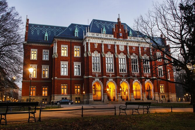 2-Hour City Walking Tour in Creepy Krakow - Exploring the Creepy Side of Krakow