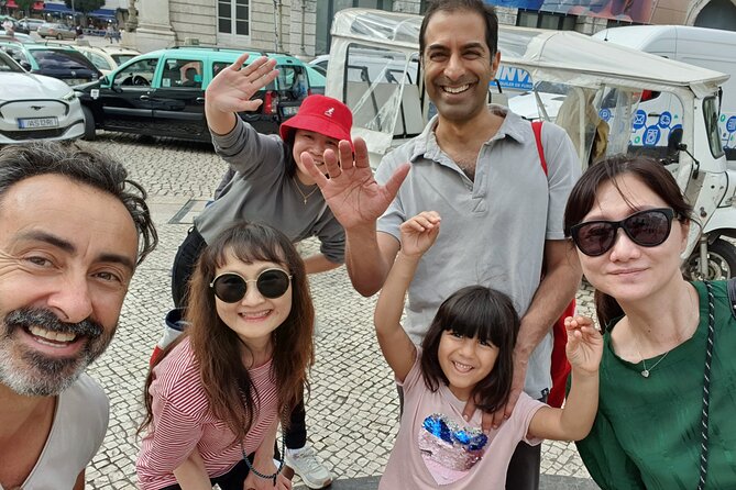2 Hours Tuk Tuk Tour - 7 Hills Adventure in Lisboa - Tour Schedule