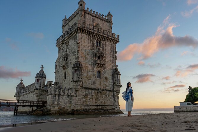 2h Lisbon Tiles & Street Art Tuk Tuk Tour - Reviews and Ratings