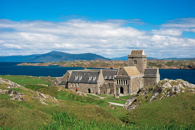 4-Day Mull, Iona and Staffa Puffin Experience From Edinburgh - Accommodations and Transportation
