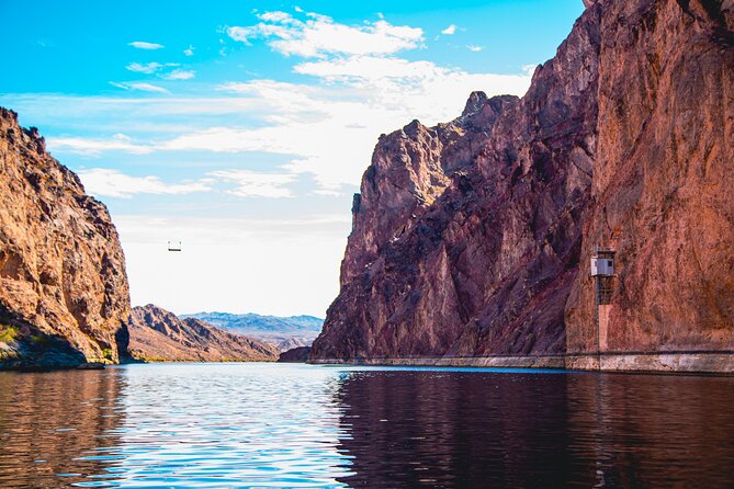 4-Hour Kayak Deluxe Tour in Emerald Cave With Catered Lunch - Paddling Through the Black Canyon