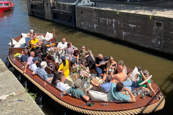 Amsterdam Luxury Boutique Boat Tour Review - Meeting Point and Tour Duration