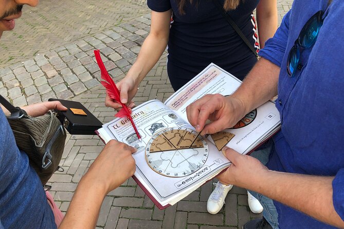 Amsterdam Treasure Hunt: The Mystery of a Secret Sender - Accessibility and Participation Details