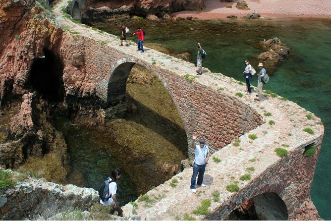 Berlenga Island Small-Group Day Trip From Lisbon - Exploring the Berlenga Grande
