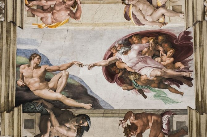 Best of the Vatican: Fast Track Highlights - Belvedere Courtyard: A Glimpse of Antiquity