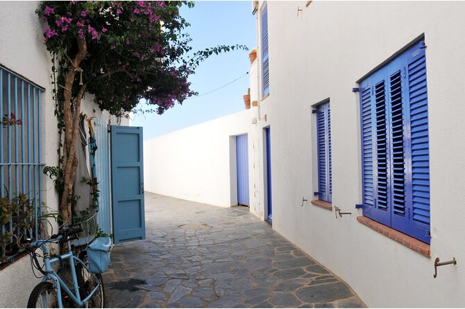 Boat Trip to Cadaqués from Roses with STOP 1:30h/2H in Cadaqués - FAQ