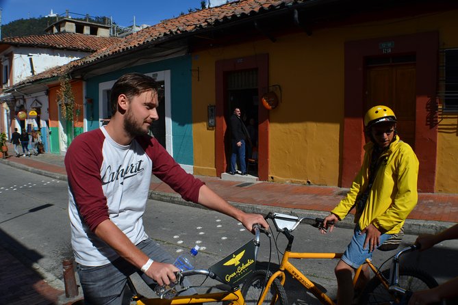 Bogotá Private Bike Tour With Transportation - Discovering Bogotás Rich History