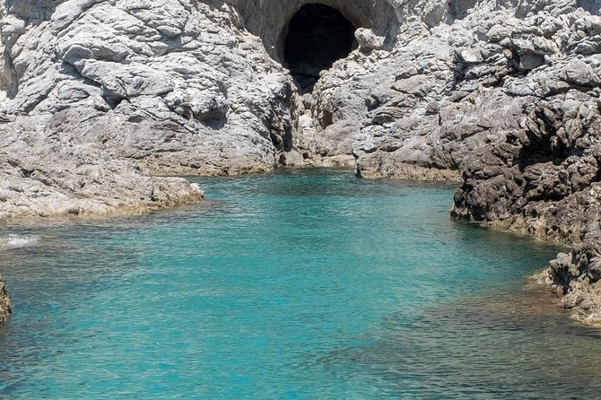 By Boat Between the Sea and the Most Beautiful Beaches! Capo Vaticano - Tropea - Briatico - Private and Personalized Experience