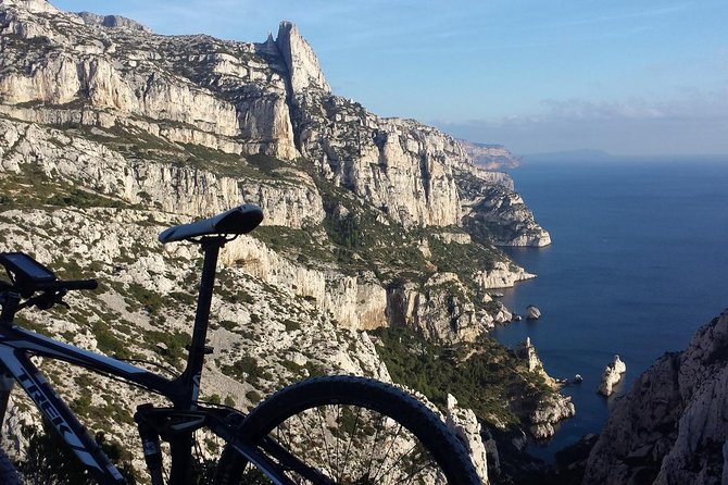 Calanques National Park Integral - Exploring the Rugged Landscapes