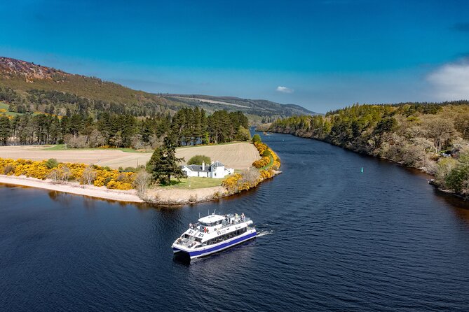 Caledonian Canal and Loch Ness Sightseeing Cruise - Accessibility