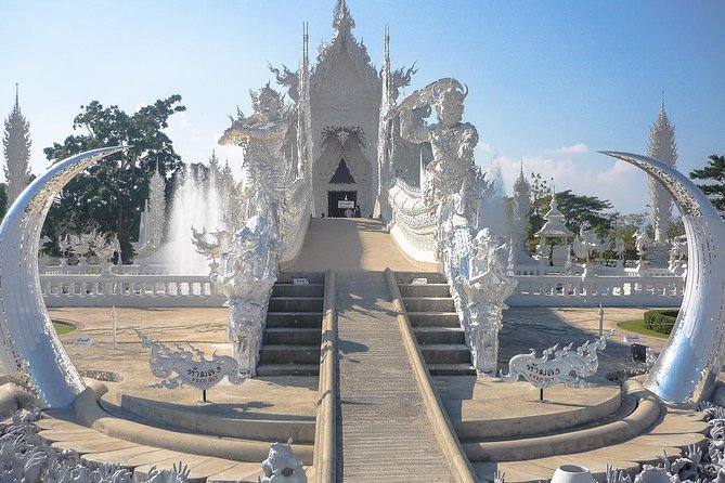 Chiang Rai Day Tour from Chiang Mai + The Long Neck Hill Tribe With Boat - Authentic Experiences and Useful Tips