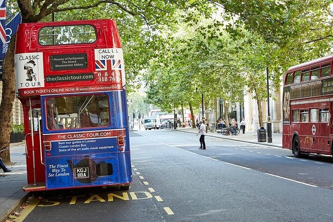 Classic London Sightseeing Tour With Live Comedian Onboard - Accessibility and Participation
