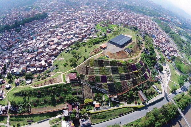 Comuna 4 Walking Tour Medellin - Pricing and Cancellation Policy