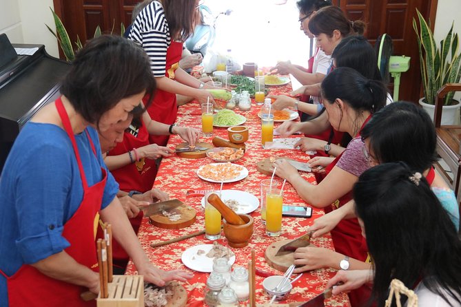 Cooking with Jolie in Hoi An - Group Size and Atmosphere