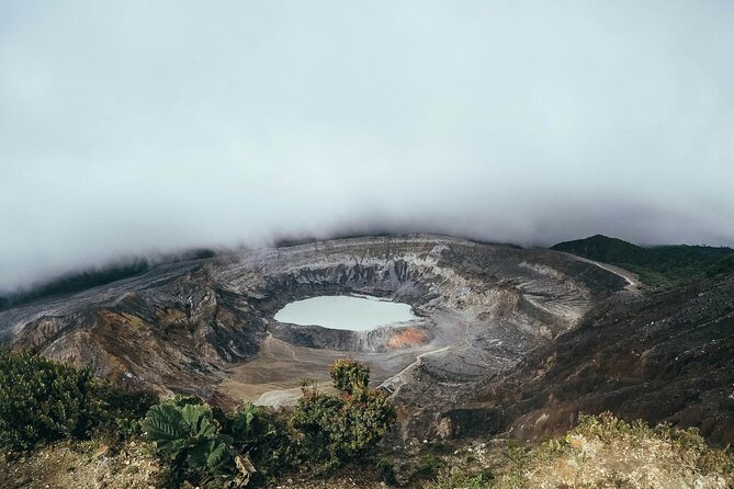 Day Tour: Doka Estate, Poás Volcano and La Paz Waterfalls - Health and Safety Considerations